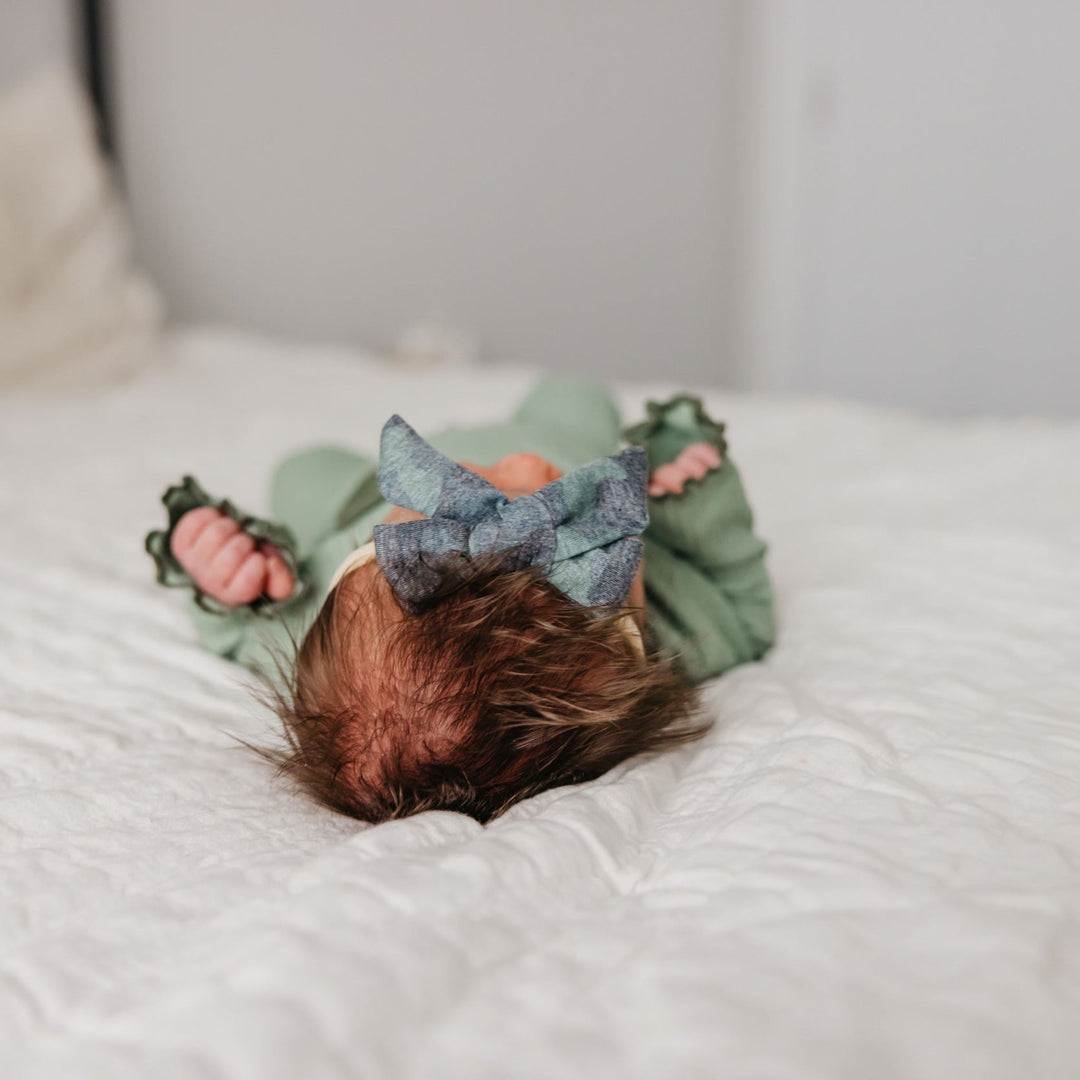 Classic Baby Bow - Hunter – Copper Pearl